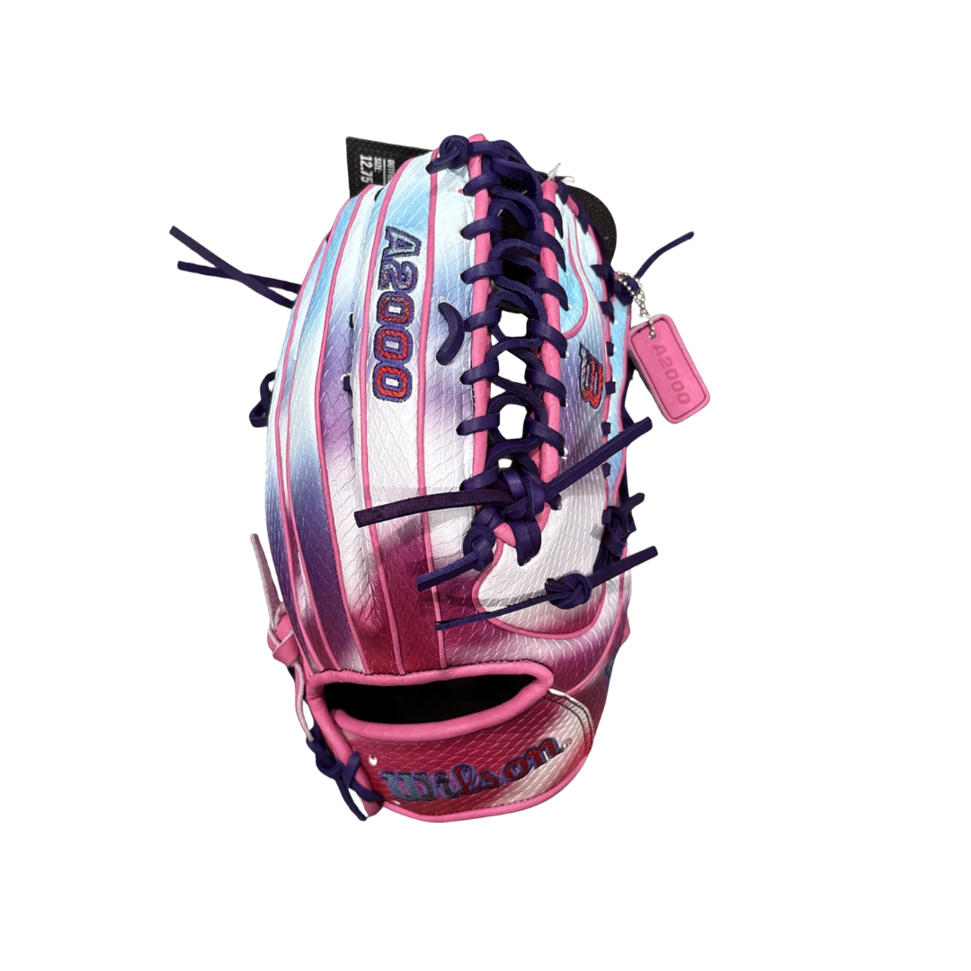 Wilson A2000 OT7 2026 OF Glove 12.75'' (Purple/Pink/White) – Deportes ...
